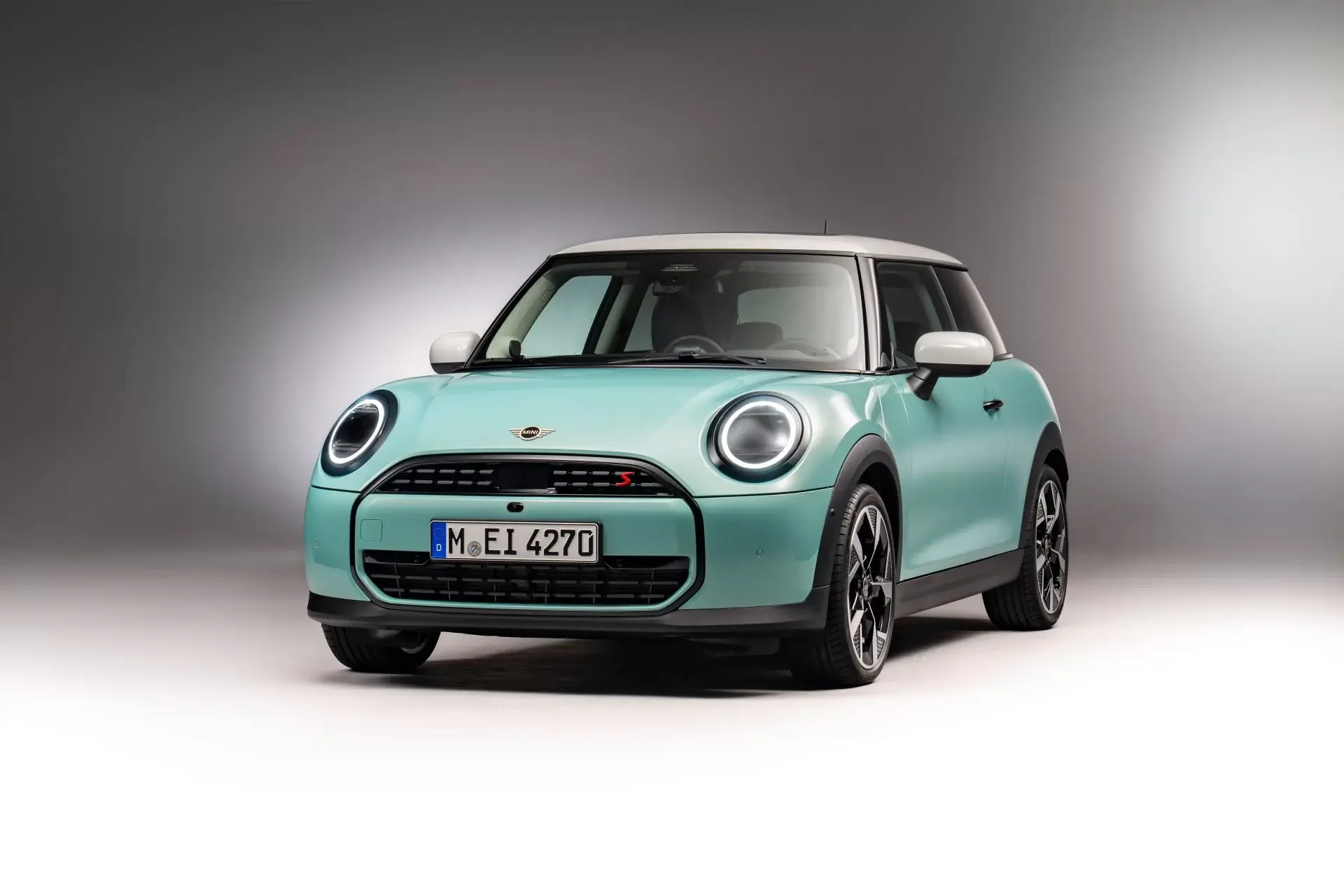 The new all-electric MINI Cooper