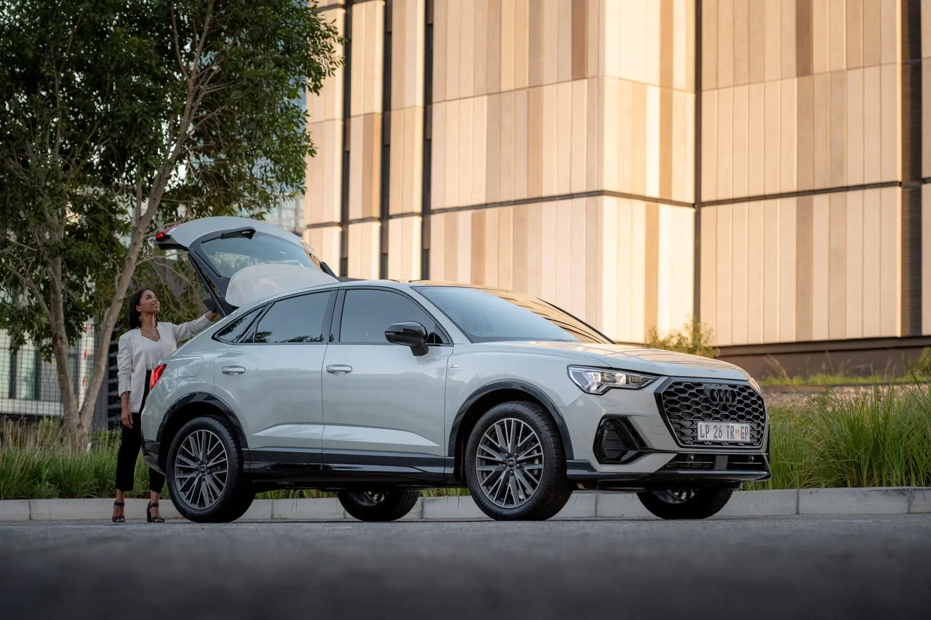 Audi Expands Q3 Lineup with New 35 TDI Models: A Fusion of Efficiency ...