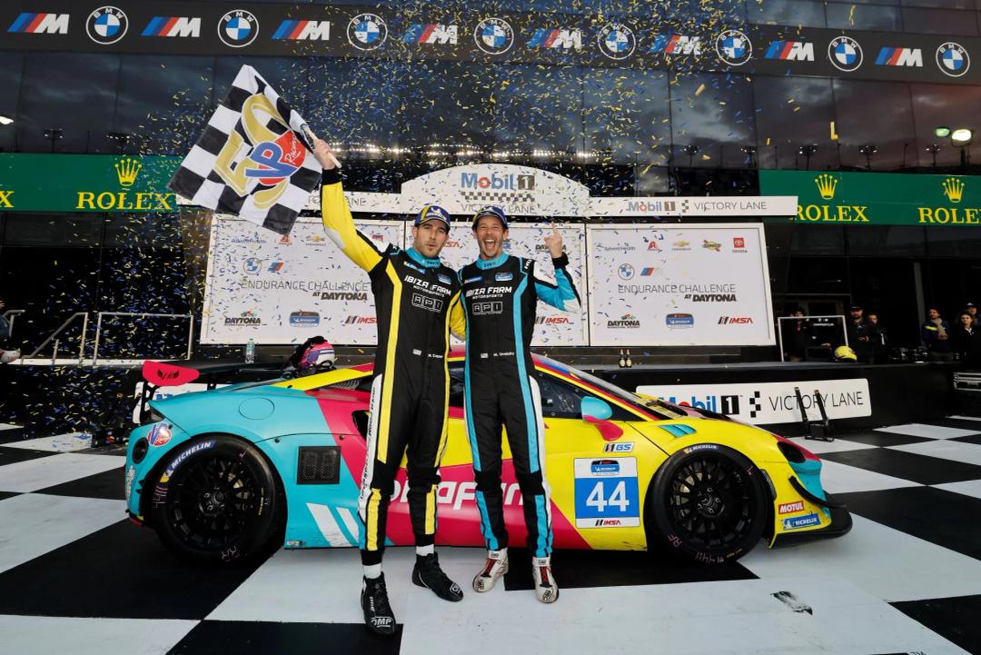 McLaren Artura GT4 Shines at Daytona: Accelerating Performance Team ...