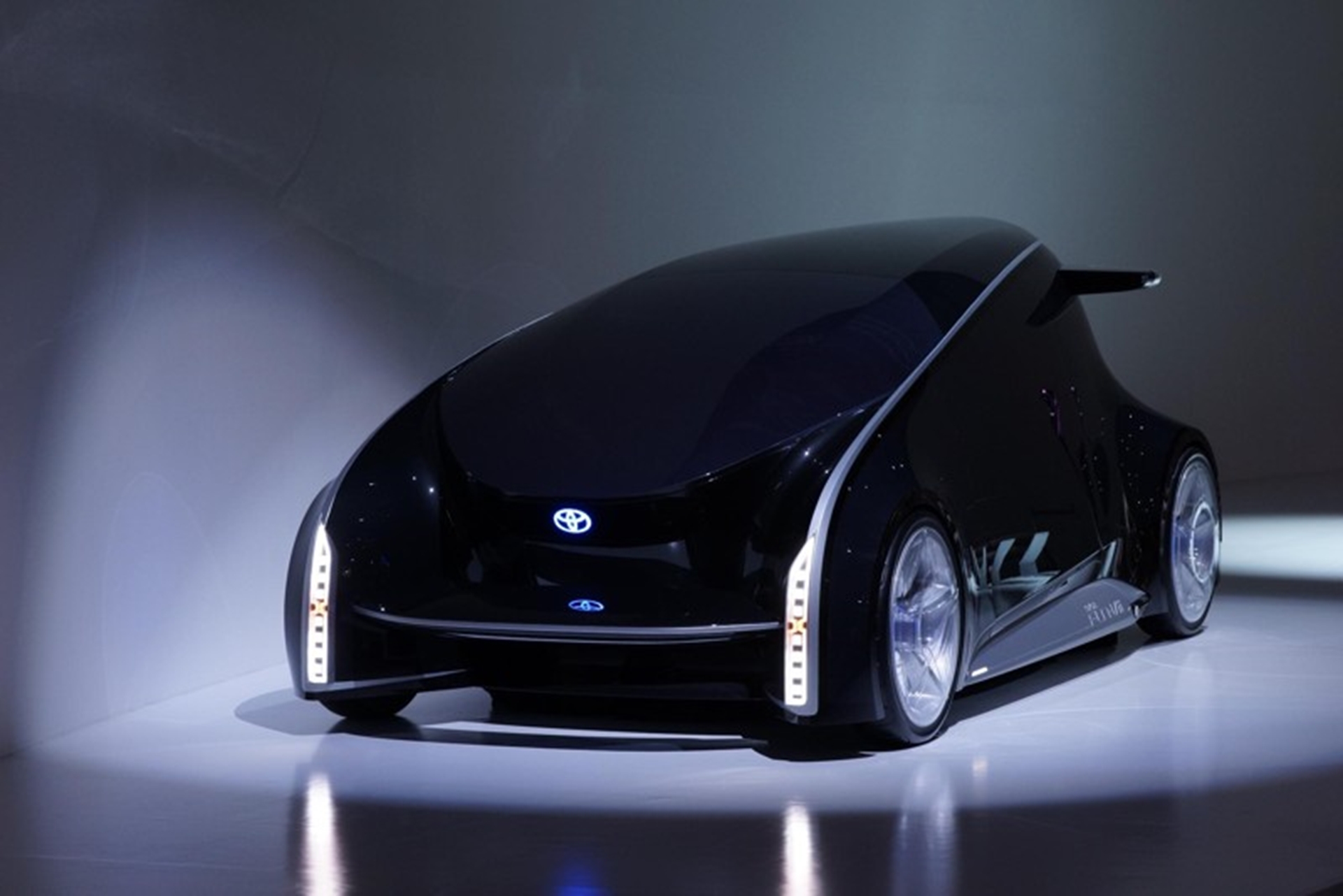 TOYOTA Fun-VII – Design your own Unique Car using your own Photographs ...