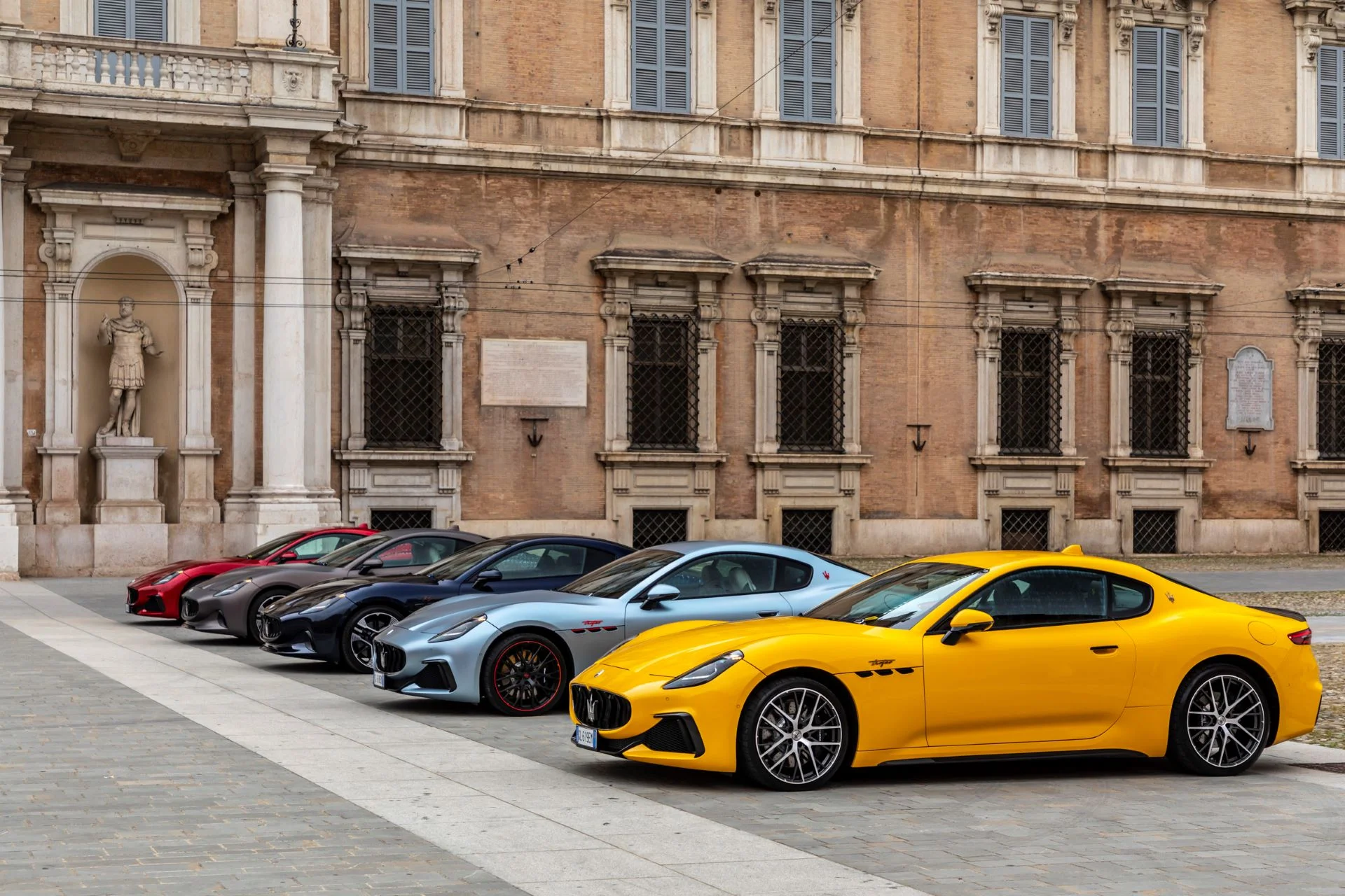 Maserati Brings GranTurismo and GranCabrio Production Home to Modena ...